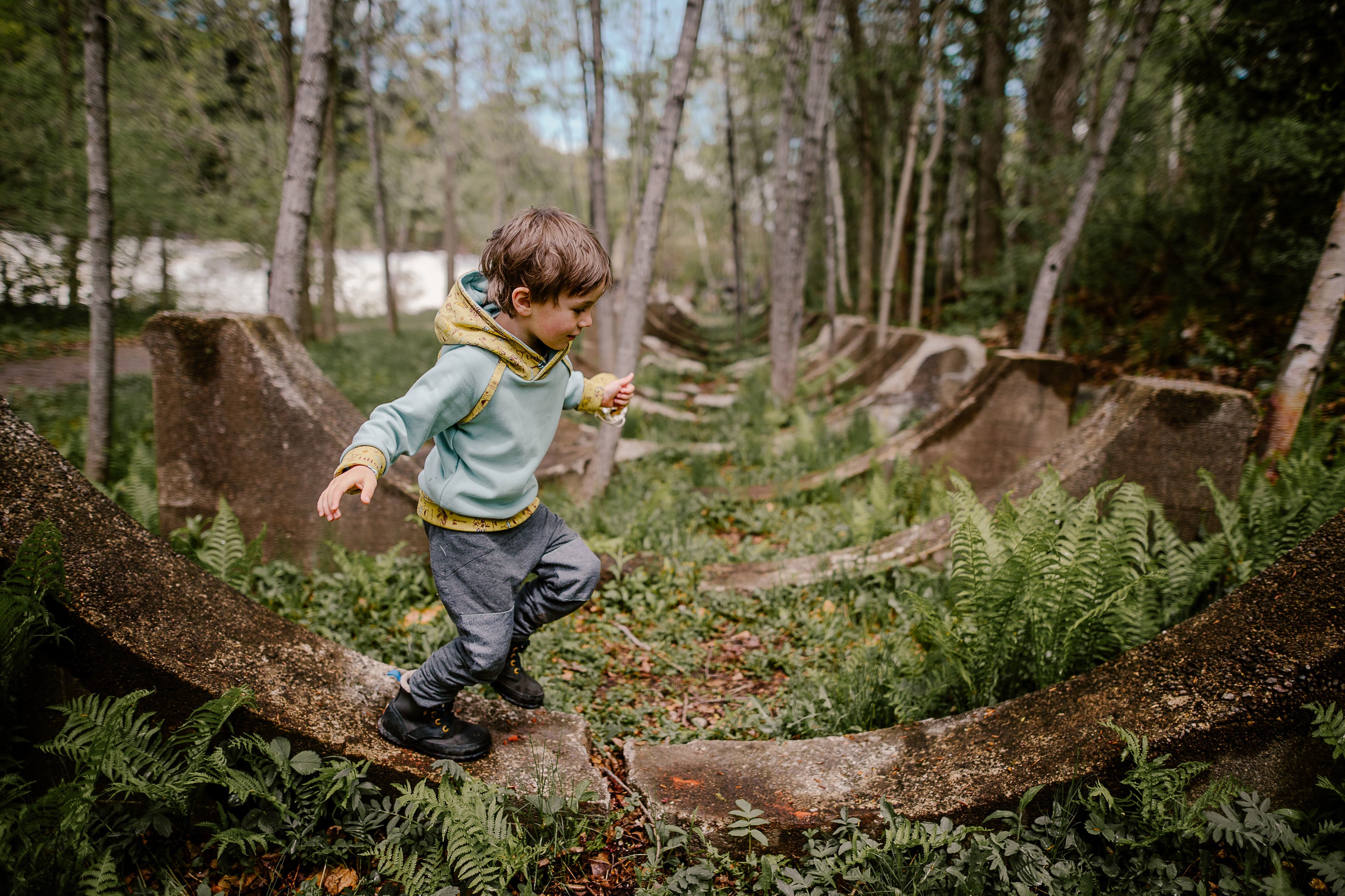 Sustainable Grow With Me Clothes Baby & Kids - Made in Canada Peakbwa